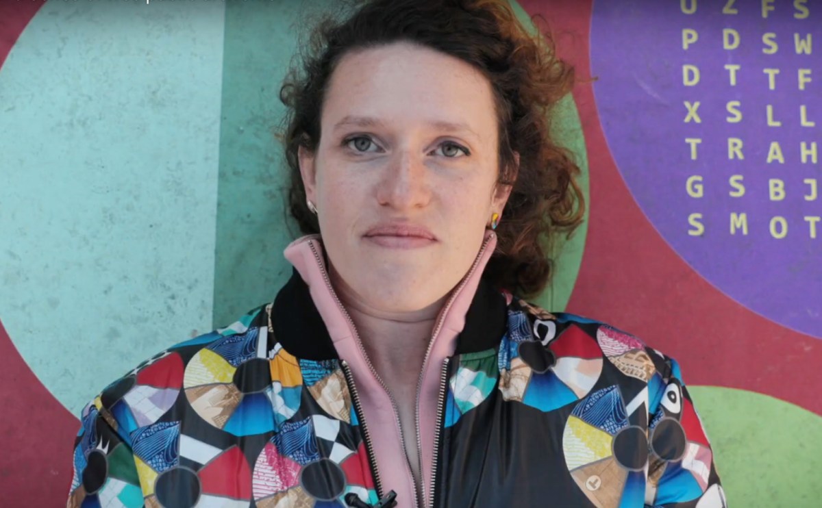 Art – Julia – Hana Binder